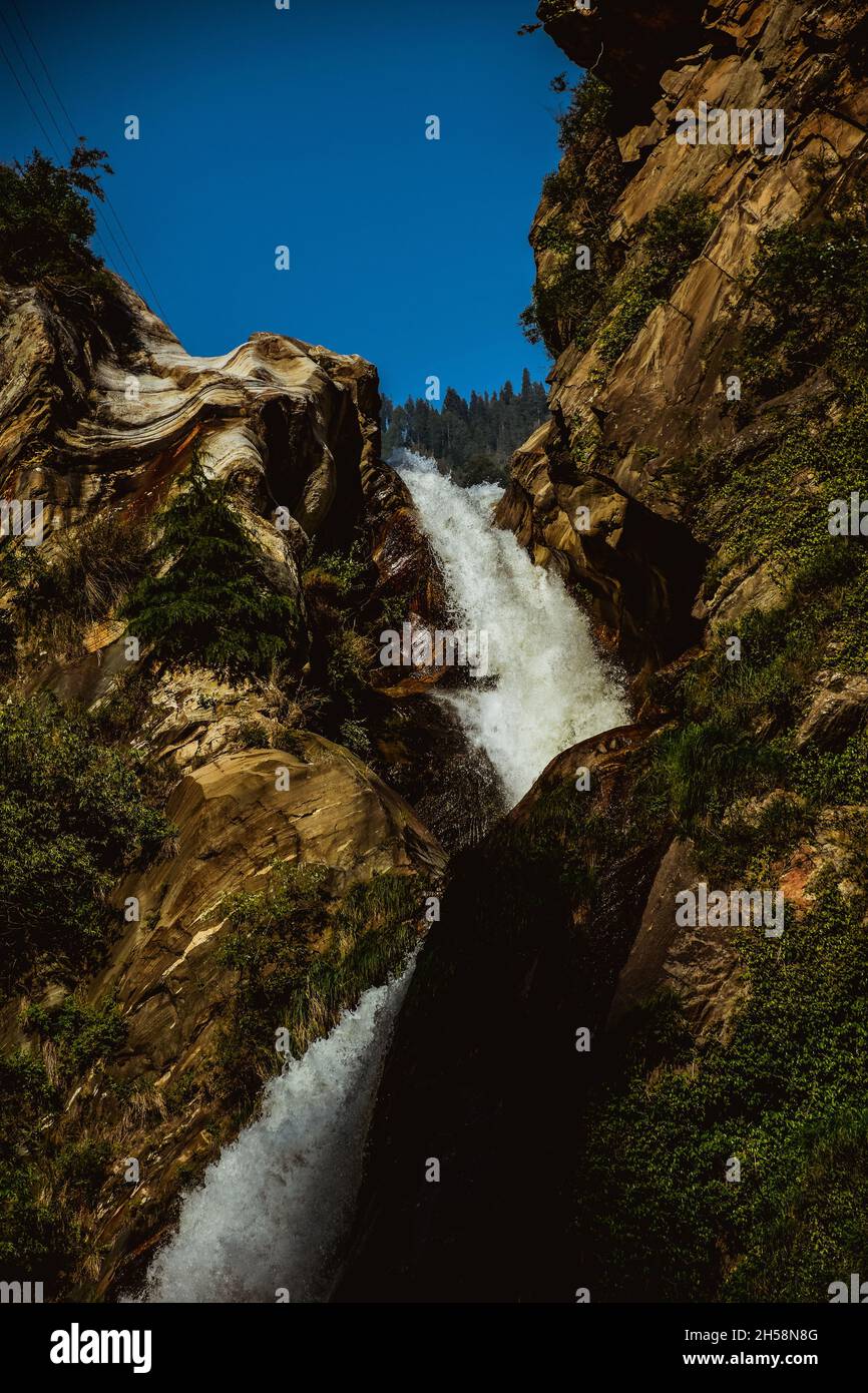 Huge waterfall hi-res stock photography and images - Alamy