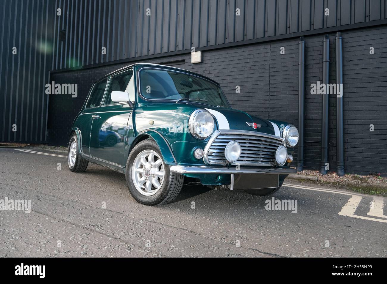 Mini austin car yellow hi-res stock photography and images - Alamy