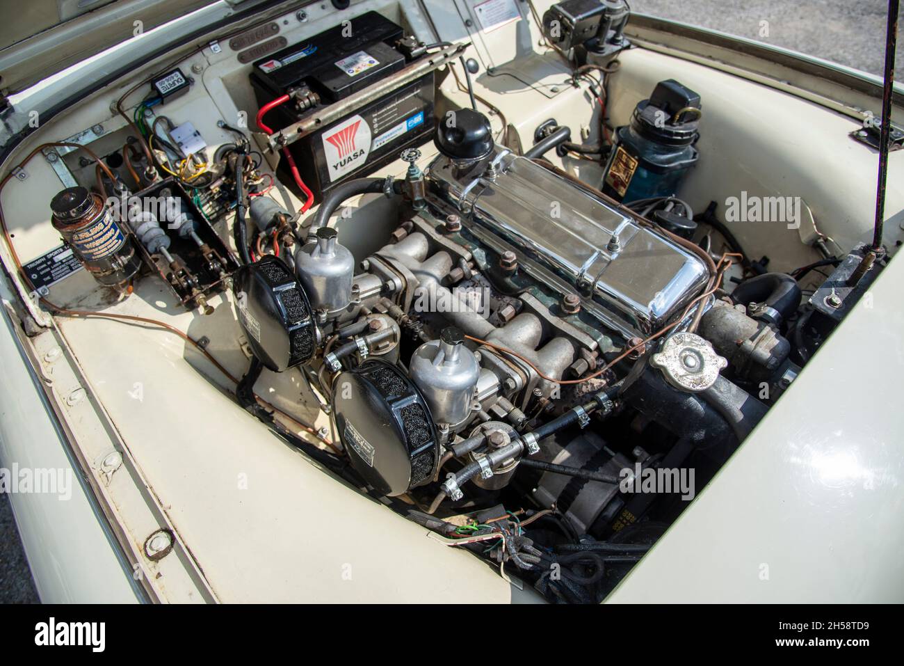 Engine of a 1955 Triumph TR3 Stock Photo - Alamy