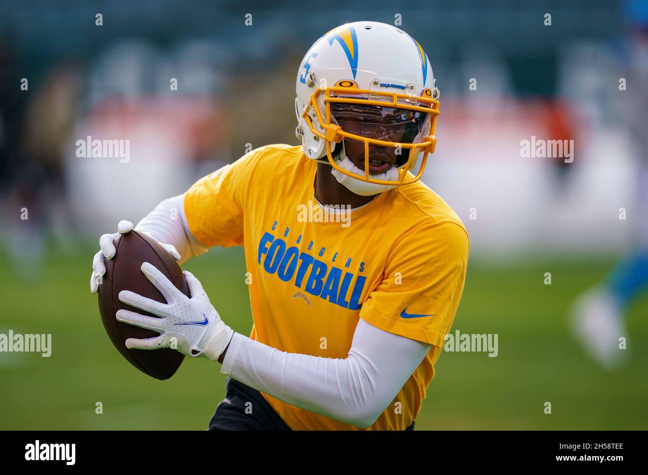 Josh palmer chargers hi-res stock photography and images - Alamy