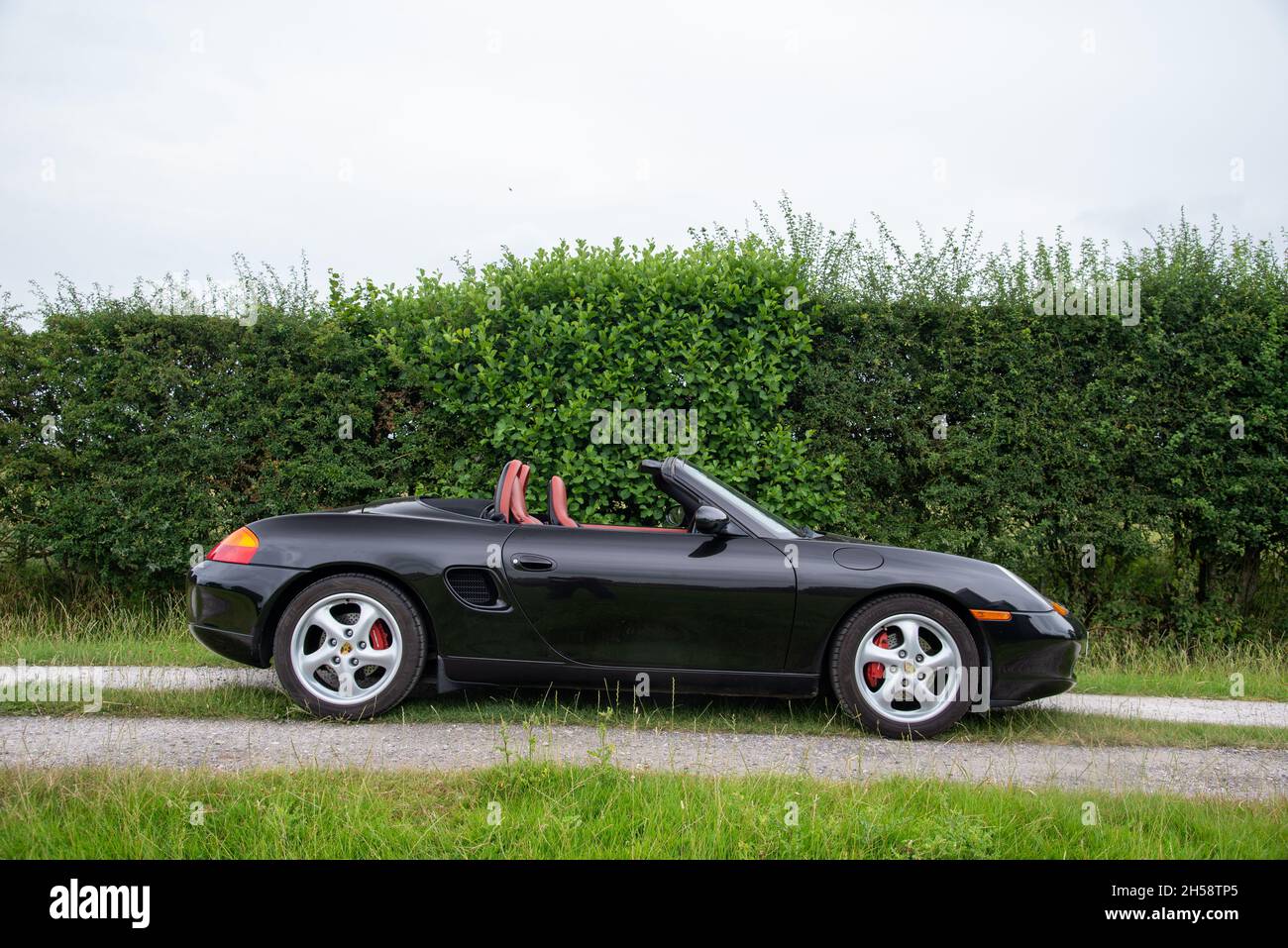 Porsche boxter black hi-res stock photography and images - Alamy