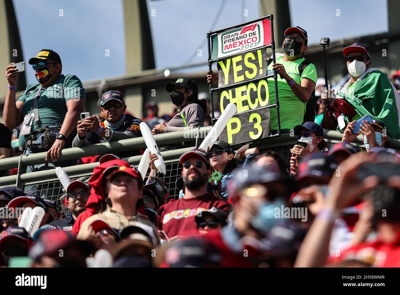 Red bull racing fans in grandstand hi-res stock photography and images ...