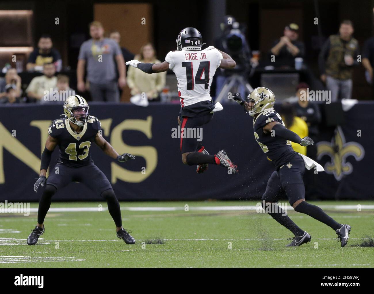 Aj russell hi-res stock photography and images - Alamy