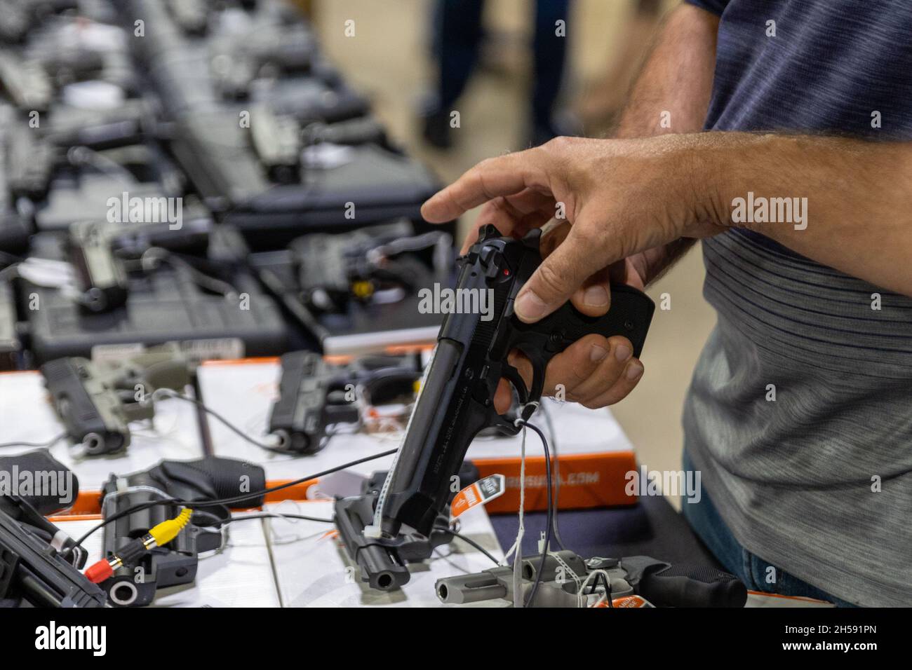 Florida Gun Shows, the largest gun show promoter in Miami, Florida on ...