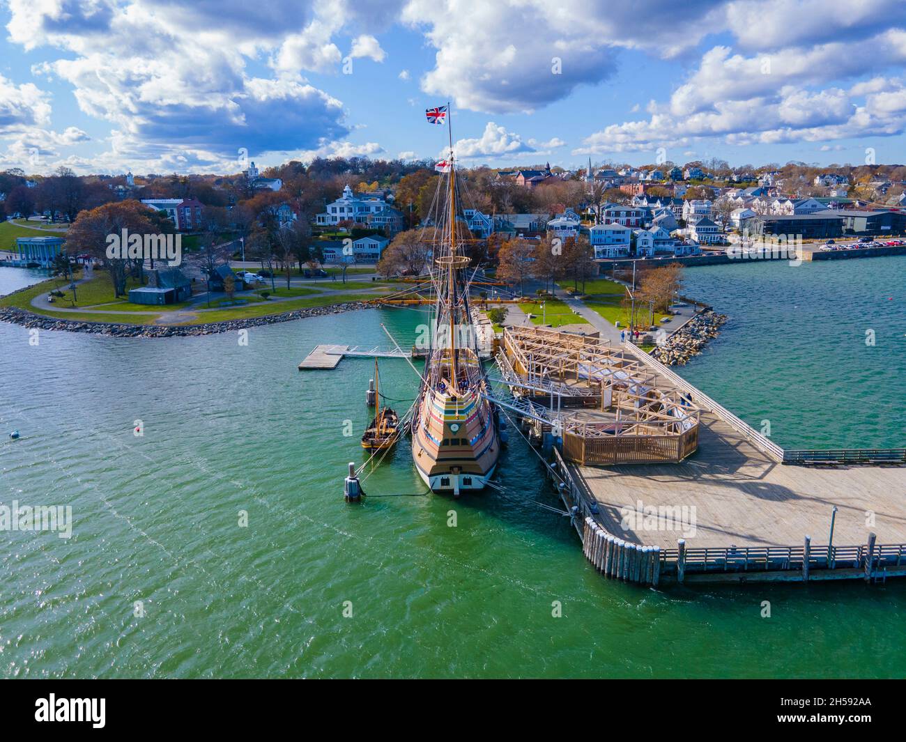Mayflower II is a reproduction of the 17th century ship Mayflower ...