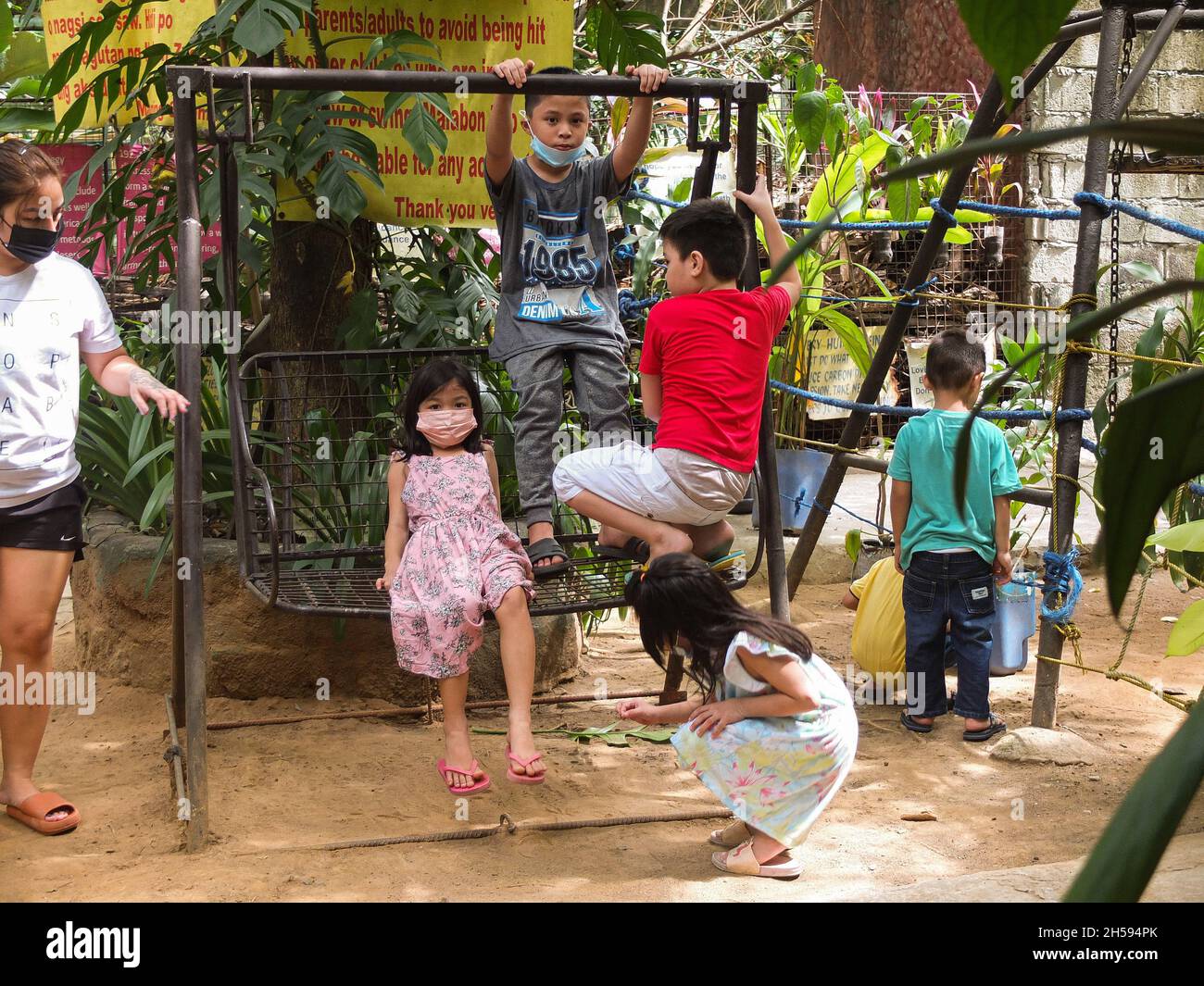 Manila zoo philippines hi-res stock photography and images - Alamy