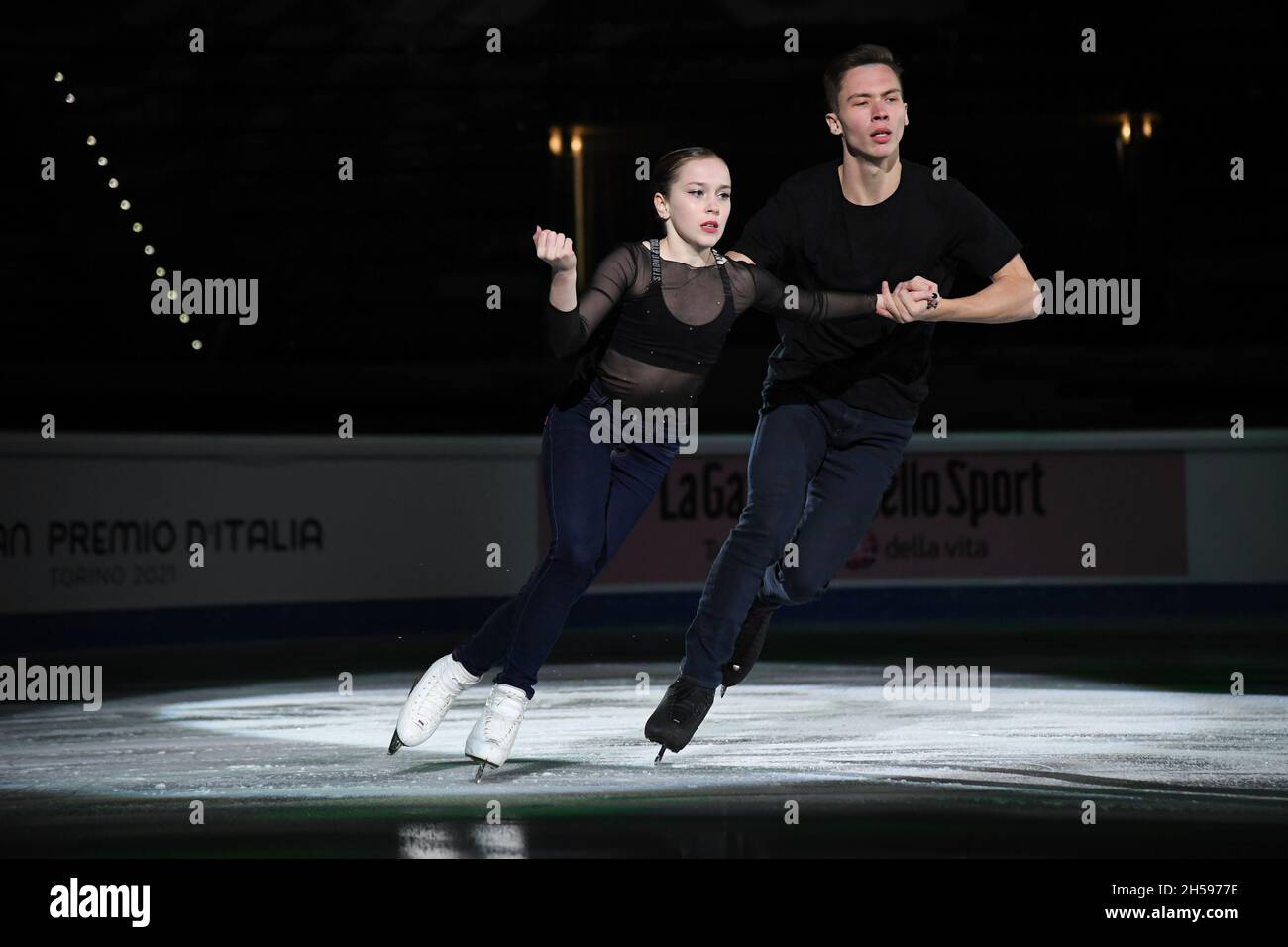 Iuliia ARTEMEVA & Mikhail NAZARYCHEV, Russia, during the Exhibition ...