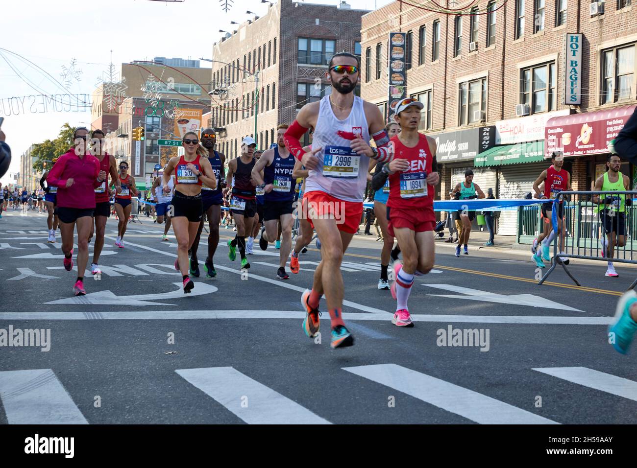Brooklyn, NY, USA. 7th Nov, 2021. New York City Marathon 50th ...