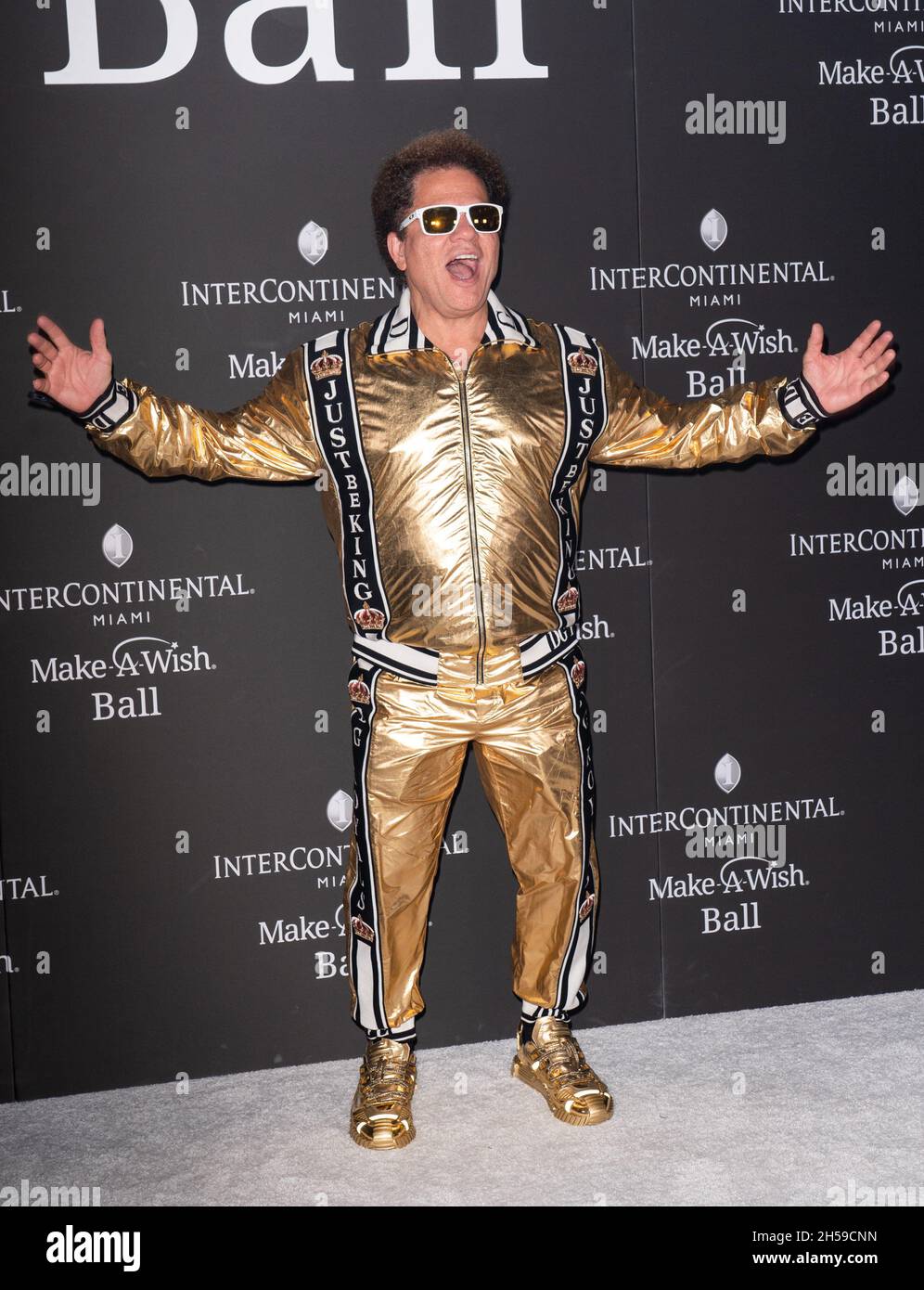 Romero britto miami hi-res stock photography and images - Alamy