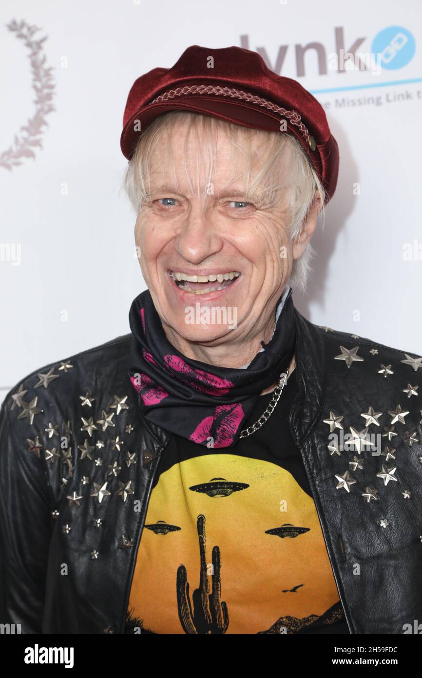 Billy bones hi-res stock photography and images - Alamy