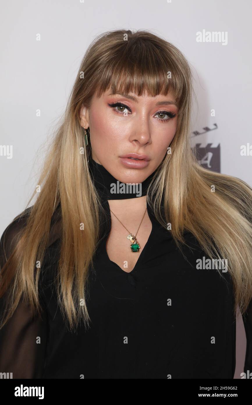 Los Angeles, California, USA. 6th November, 2021. Alexandra Vino ...