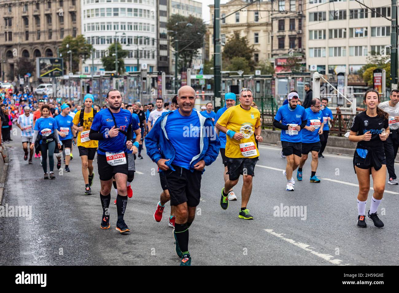 Istanbul, Turkey. 07th Nov, 2021. Runners compete during the 2021 ...