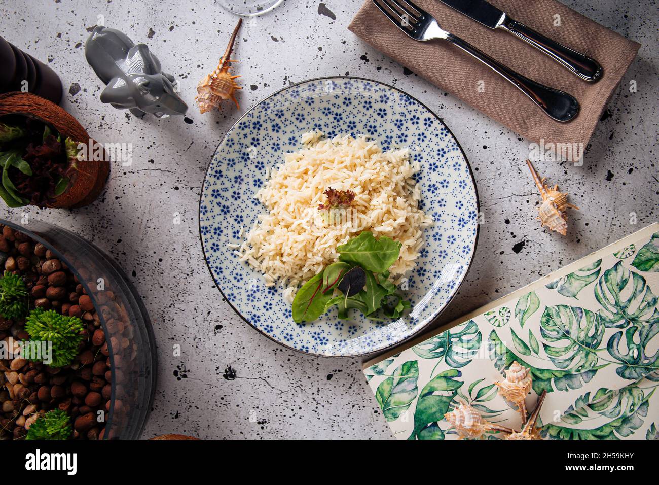 Portion of steamed rice garnish Stock Photo - Alamy