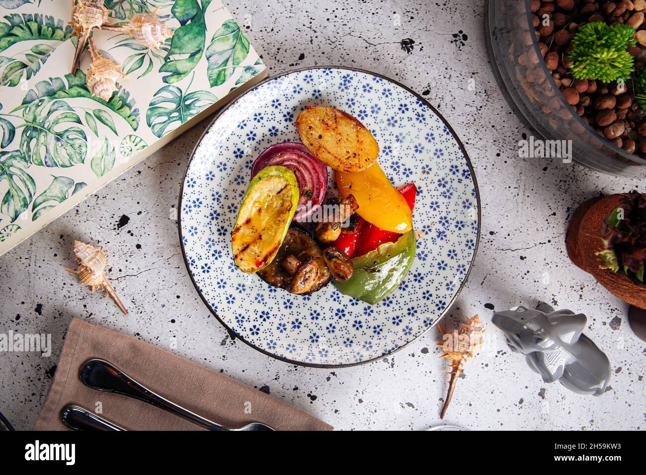 Savory roasted vegetables hi-res stock photography and images - Alamy
