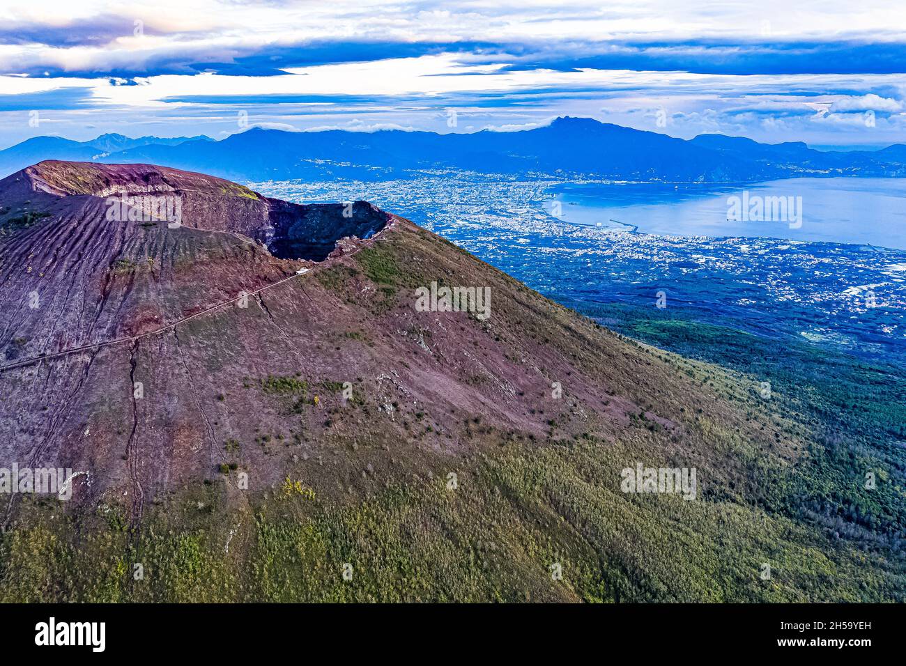 Vesuv Vulkan aus der Luft | Aerial Photo of the Vesuv Volcano Stock ...