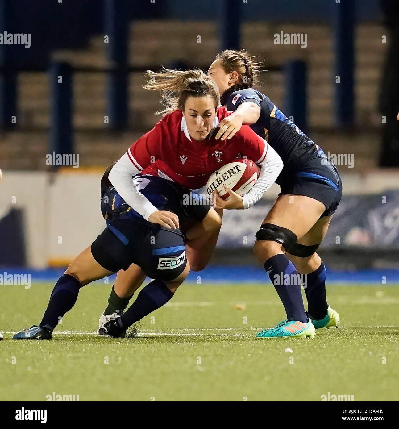 Cardiff, Wales, 7, November, 2021,Megumi Abe (Japan) (L) Courtney ...