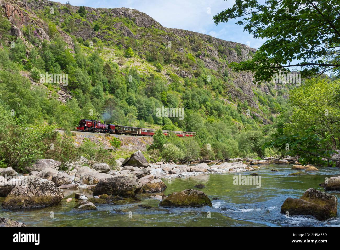 Preserved Garret Steam locomotive passes through the Aberglaslyn Pass ...