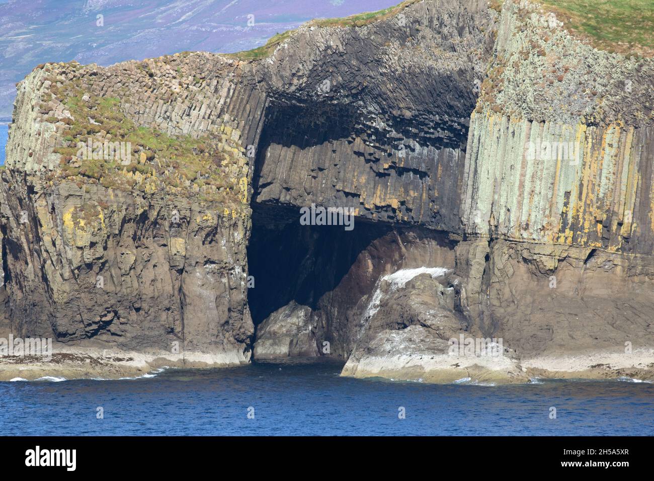 Views of Fingal's Cave, Staffa, Scotland Stock Photo - Alamy