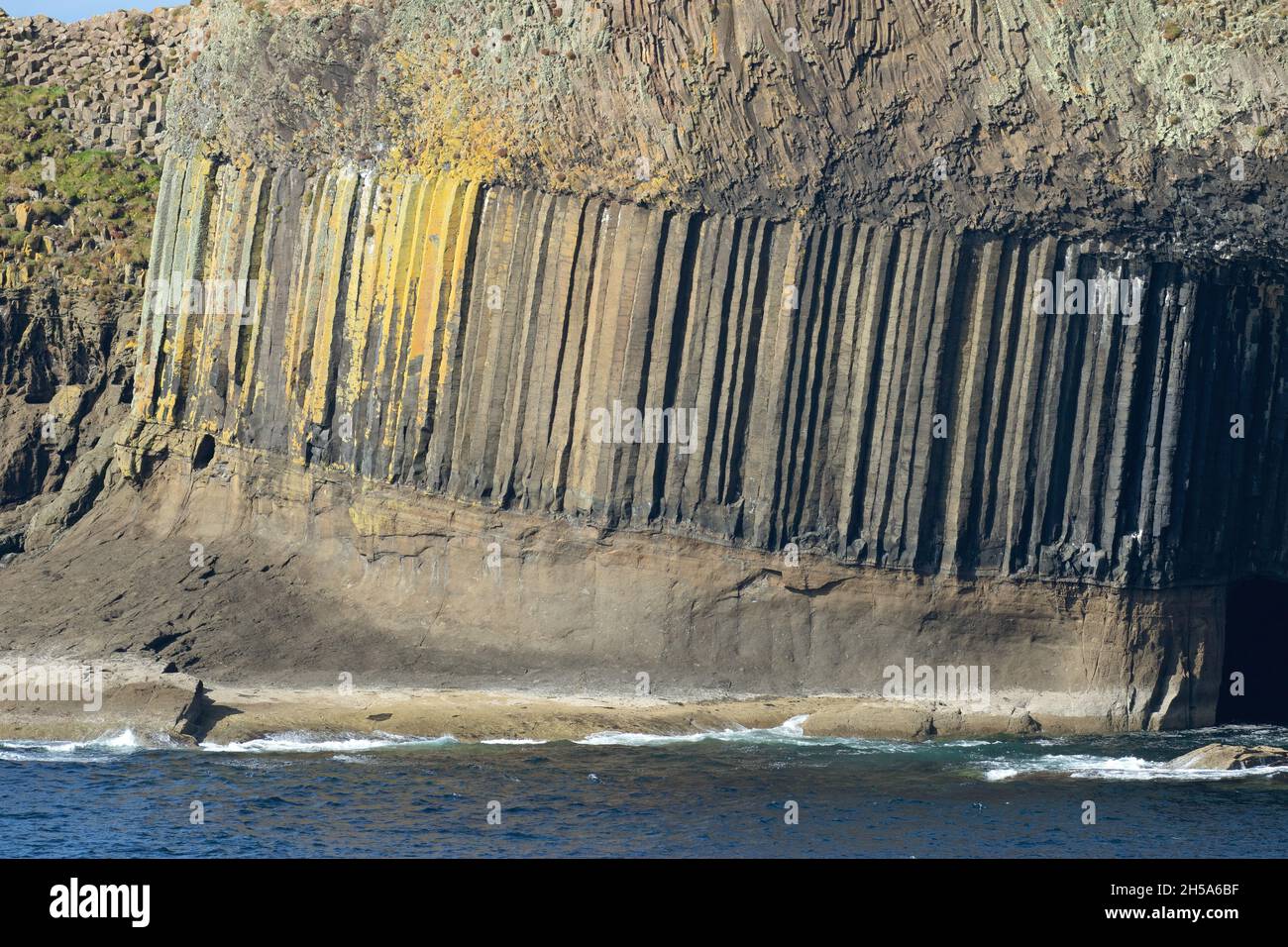 Views of Fingal's Cave, Staffa, Scotland Stock Photo - Alamy