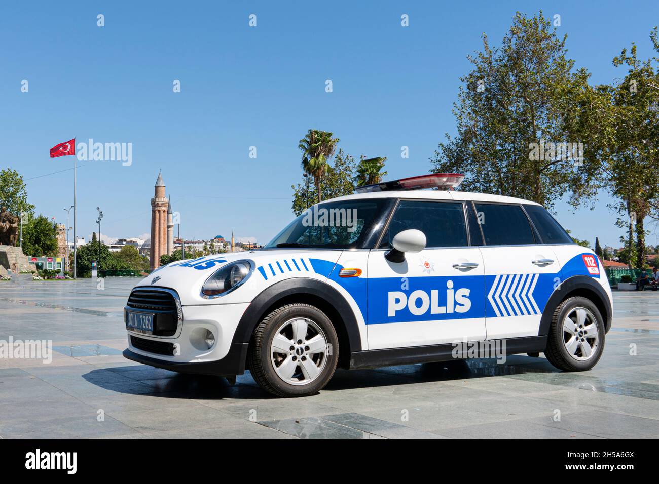 Aggressive policeman hi-res stock photography and images - Alamy
