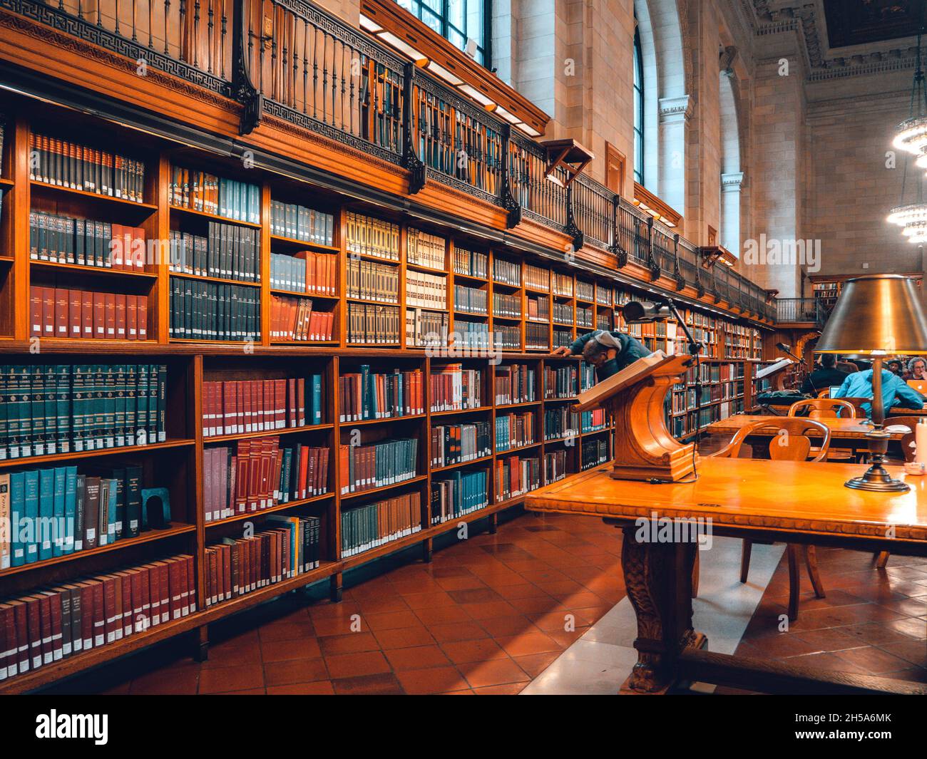 Public catalog room hi-res stock photography and images - Alamy