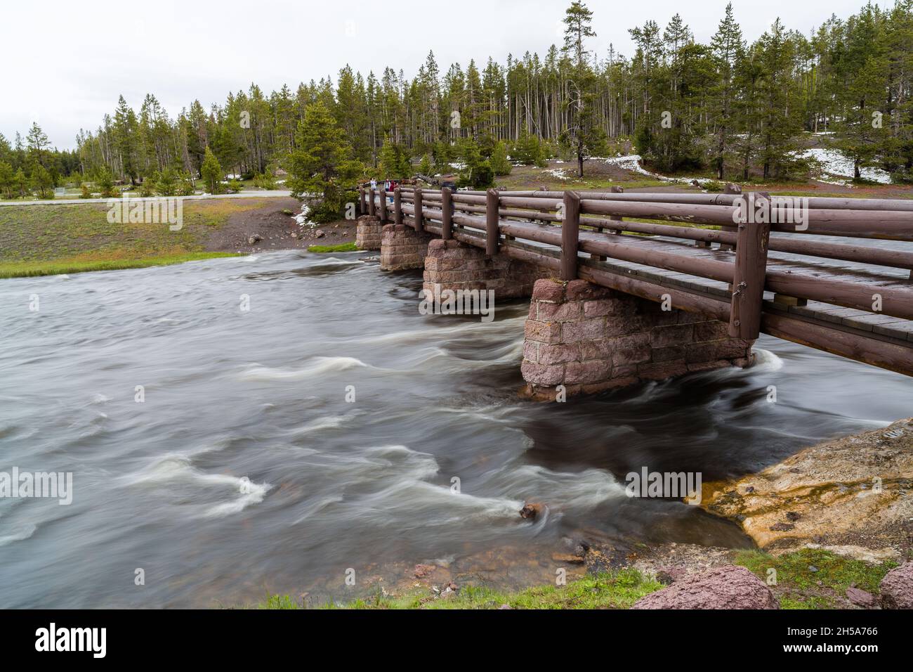 Fire River Bridge at the Midway Geyser Basin Trail, Yellowstone ...