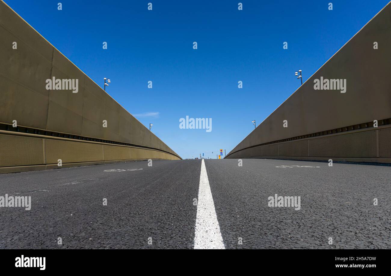 Golden bridge way hi-res stock photography and images - Alamy