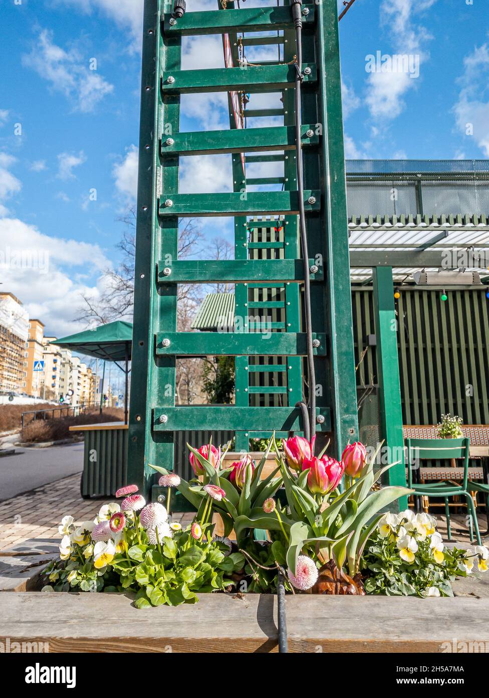 Box roundabout hi-res stock photography and images - Alamy