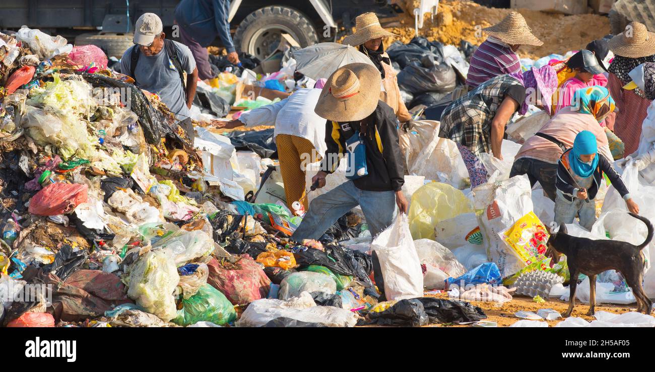 Waste Pickers High Resolution Stock Photography and Images - Alamy