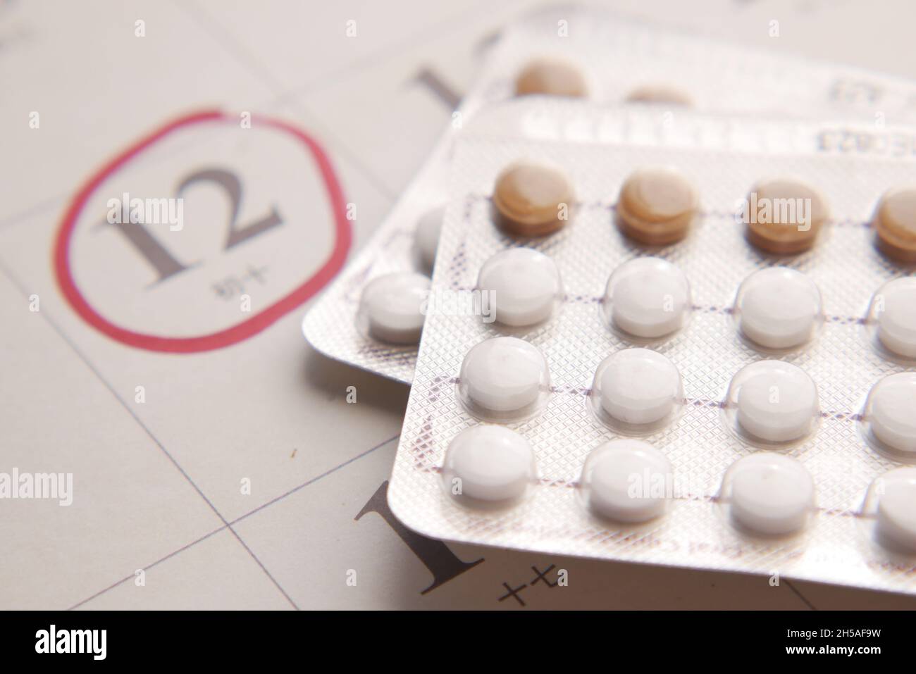 Pregnancy calendar hi-res stock photography and images - Alamy