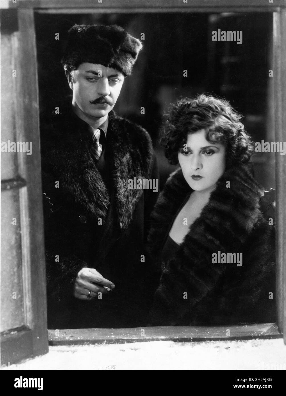 WILLIAM POWELL and EVELYN BRENT in THE LAST COMMAND 1928 director JOSEF ...