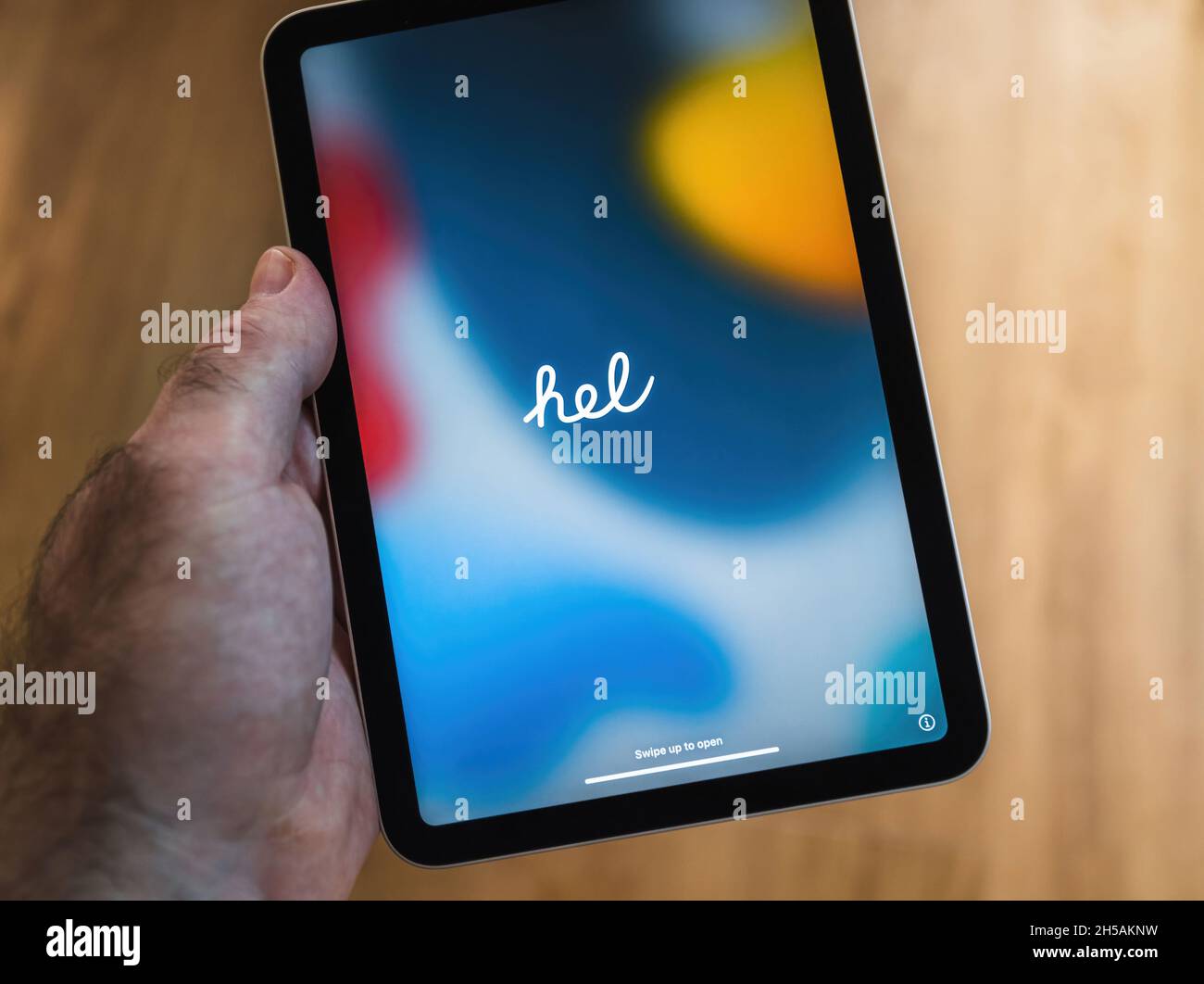 Hello message on the new sixth-generation Apple Computers iPad Mini ...