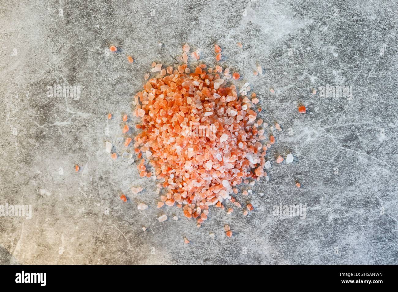 Himalayan salt rock hi-res stock photography and images - Alamy