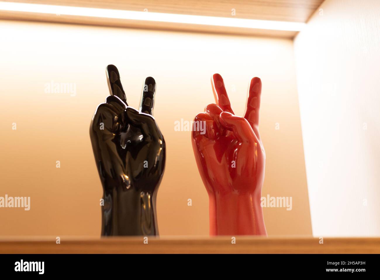 Devil hand sign hi-res stock photography and images - Alamy