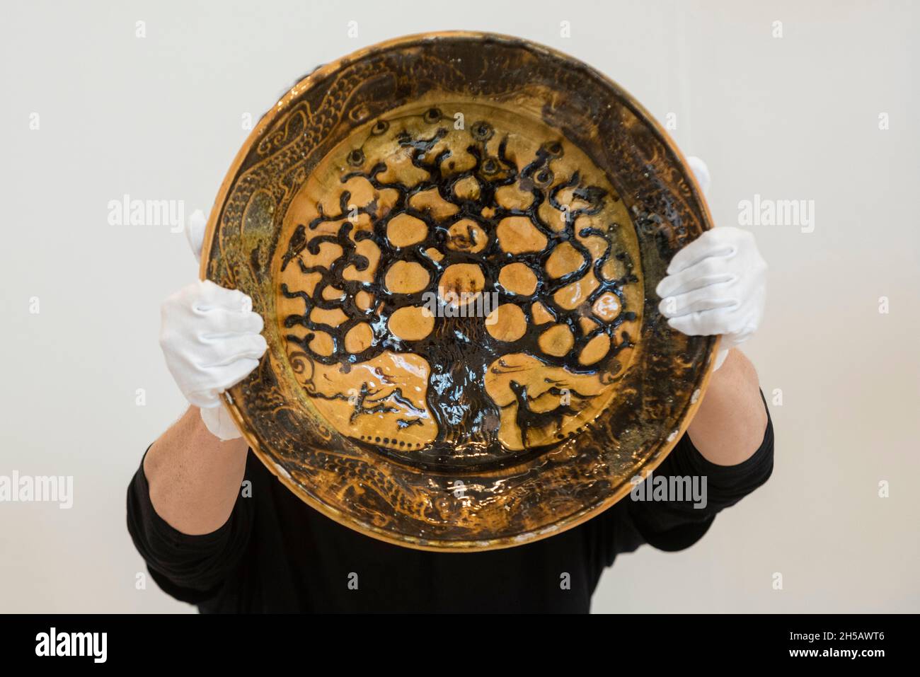 John leach pottery hi-res stock photography and images - Alamy
