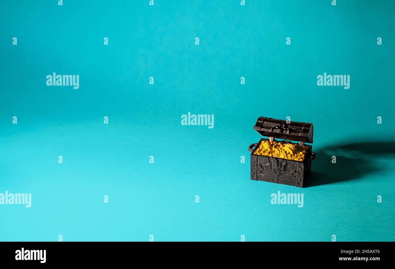 Gold text box hi-res stock photography and images - Alamy