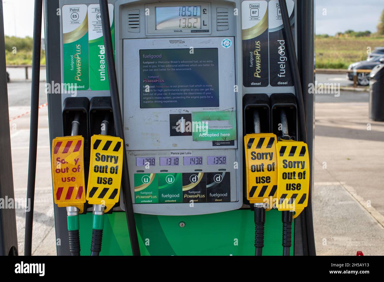 Chester station sign hi-res stock photography and images - Alamy