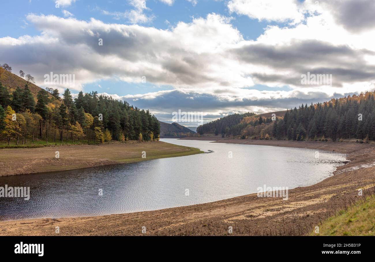 Autumn view of Derwent Reservoir, Peak District, UK Stock Photo - Alamy