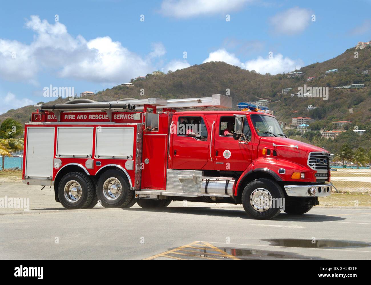 British fire engine blue lights hi-res stock photography and images - Alamy