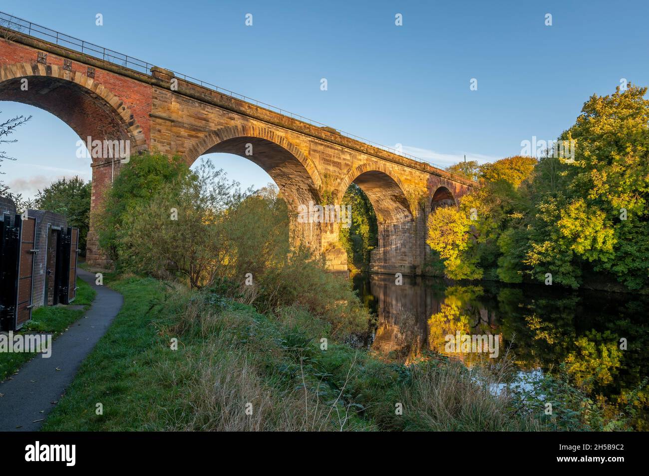 65 feet hi-res stock photography and images - Alamy