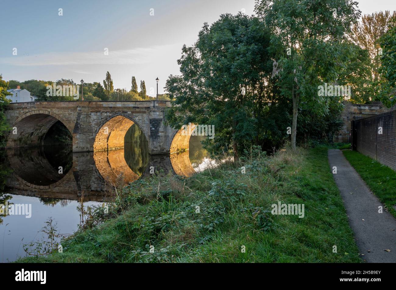 Road bridge over the river Tees in Yarm, North Yorkshire, UK showing ...