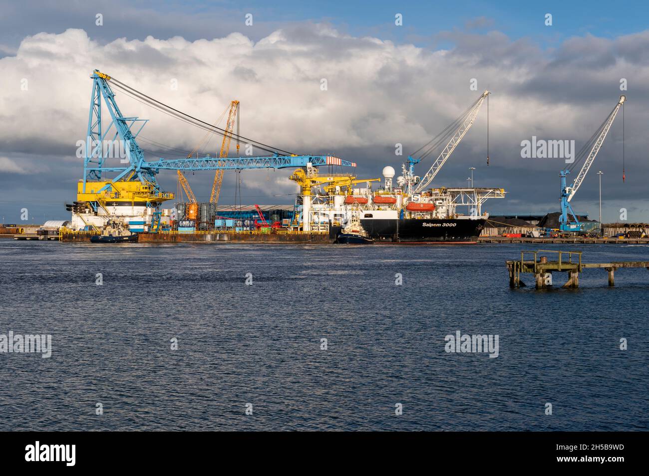 Saipem 3000 docked at Battleshisft Wharf Blyth is a large heavy lift ...
