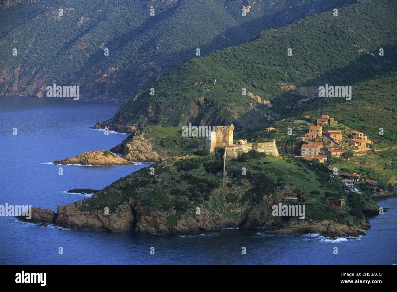 THE VILLAGE OF GIROLATA AND ITS GENOESE FORT, NORTHERN CORSICA (2B ...