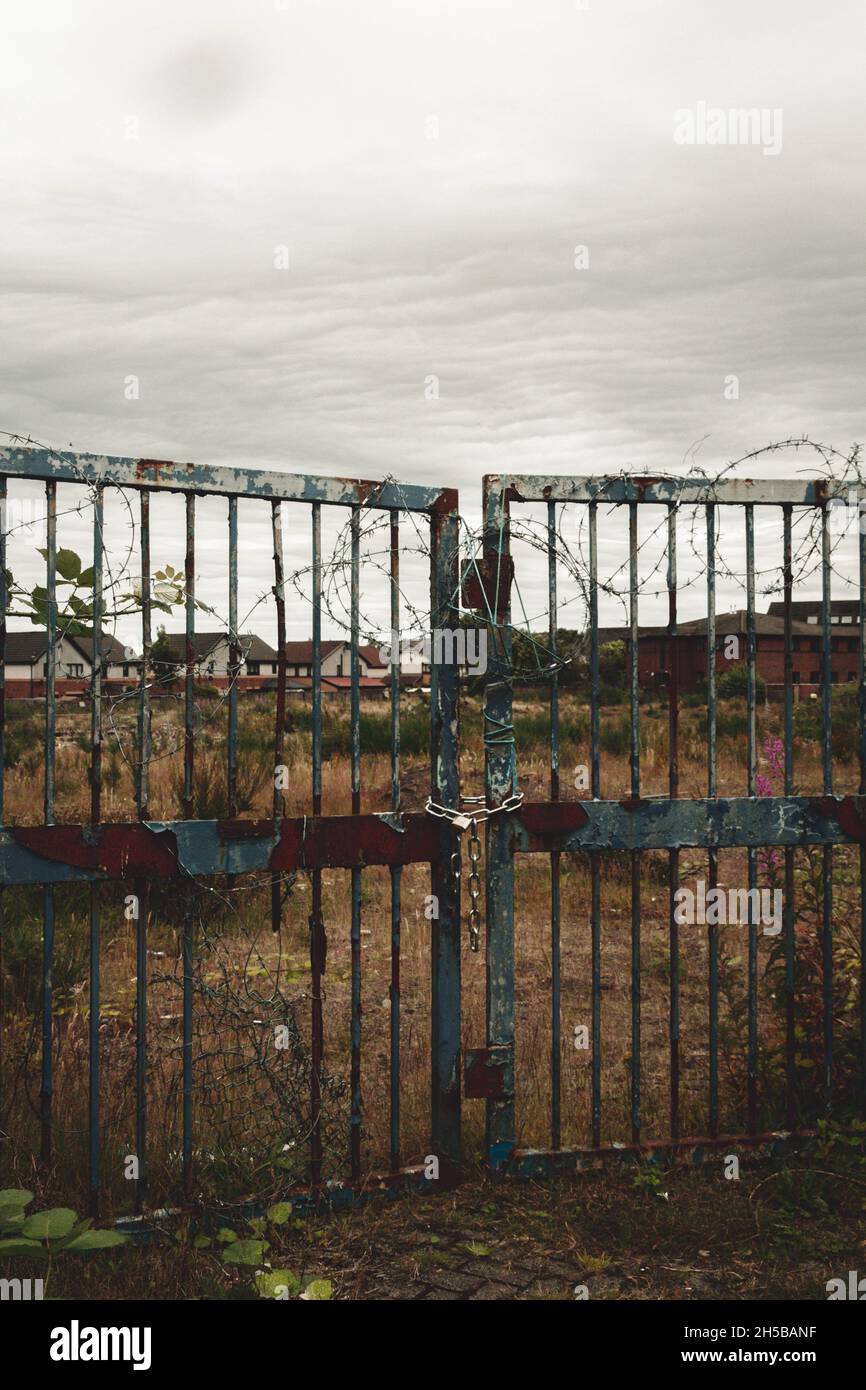 Rusted field gate hi-res stock photography and images - Alamy