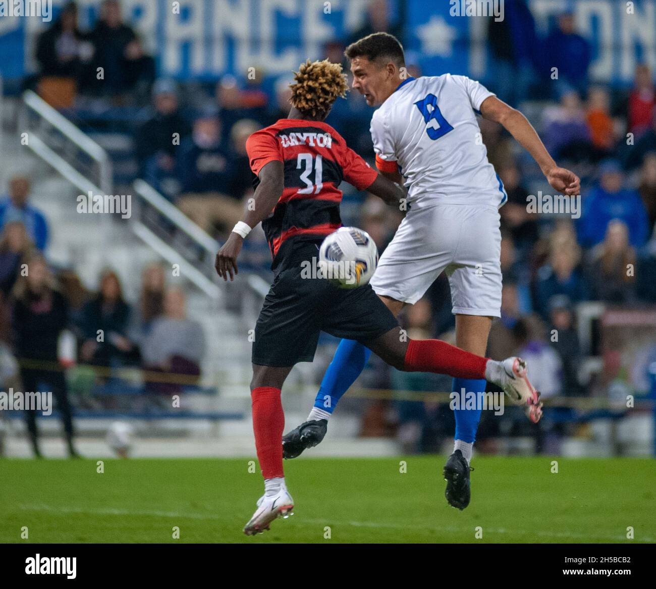 Men's soccer hi-res stock photography and images - Alamy