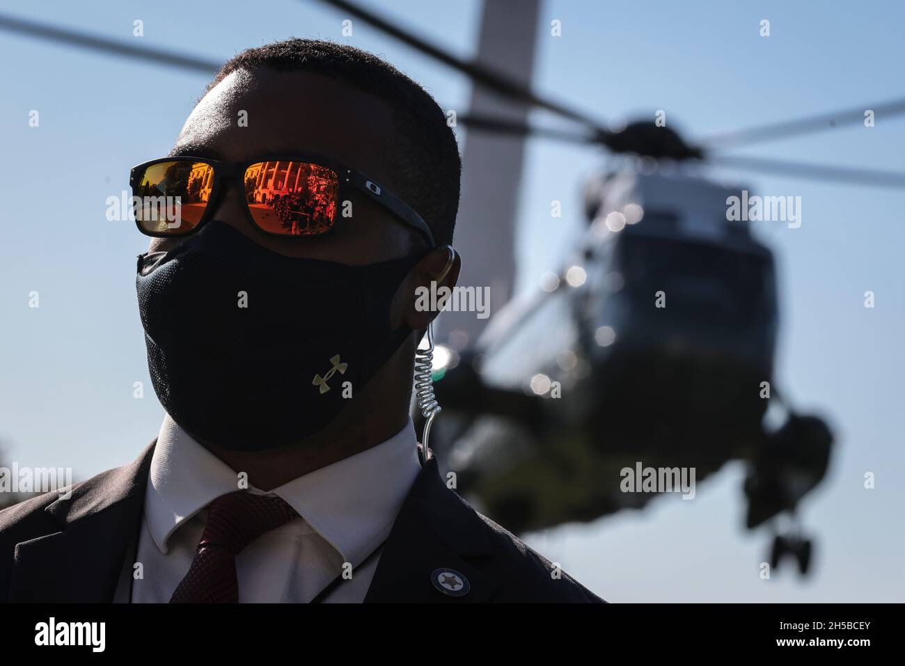 Joe biden sunglasses hi-res stock photography and images - Alamy