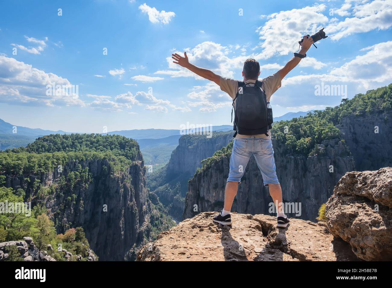 Faceless man hi-res stock photography and images - Alamy