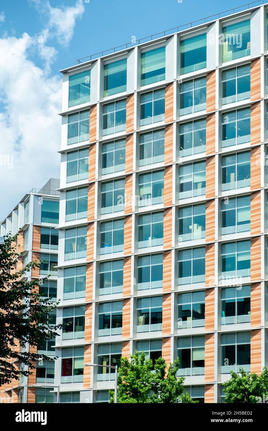 2 Bankside Southwark Street London Stock Photo - Alamy