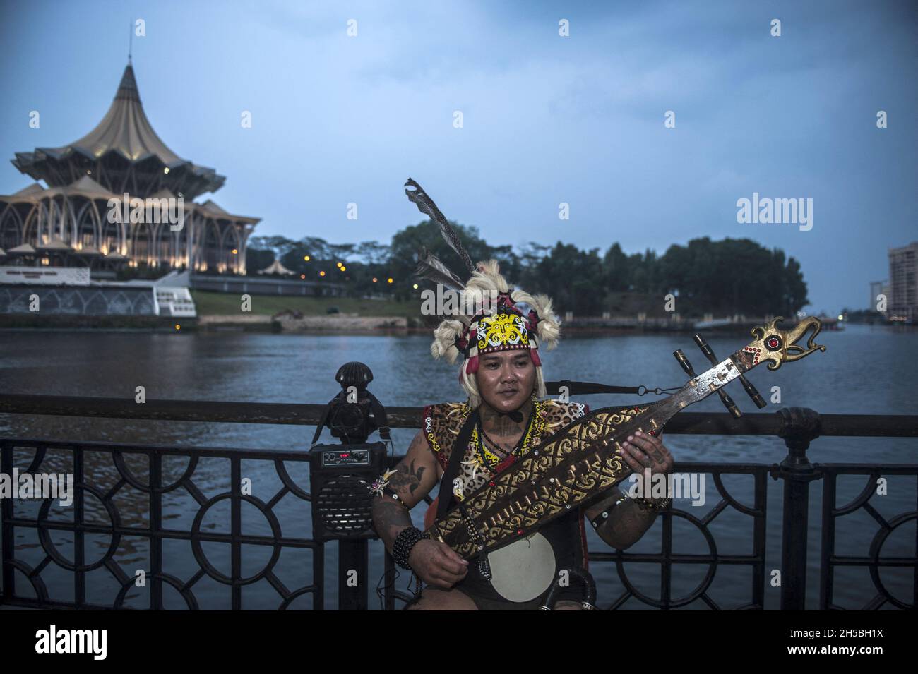 Dayak musical instrument hi-res stock photography and images - Alamy