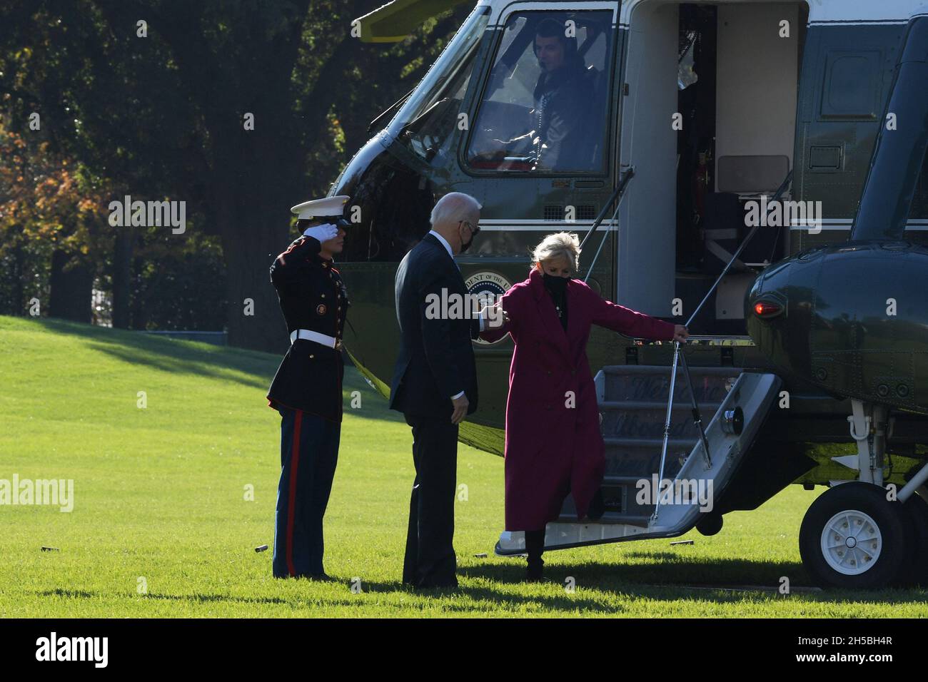 US Presidente Joe Biden and First Lady Jill Biden arrive to White House ...